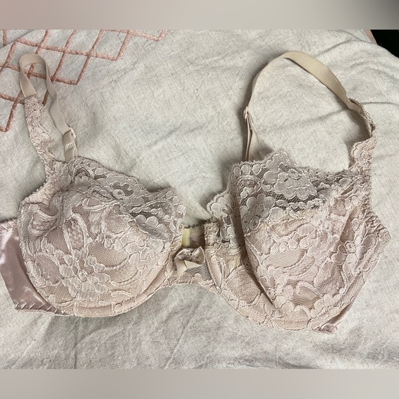Victoria's Secret | Intimates & Sleepwear | 38c Vintage Victorias ...